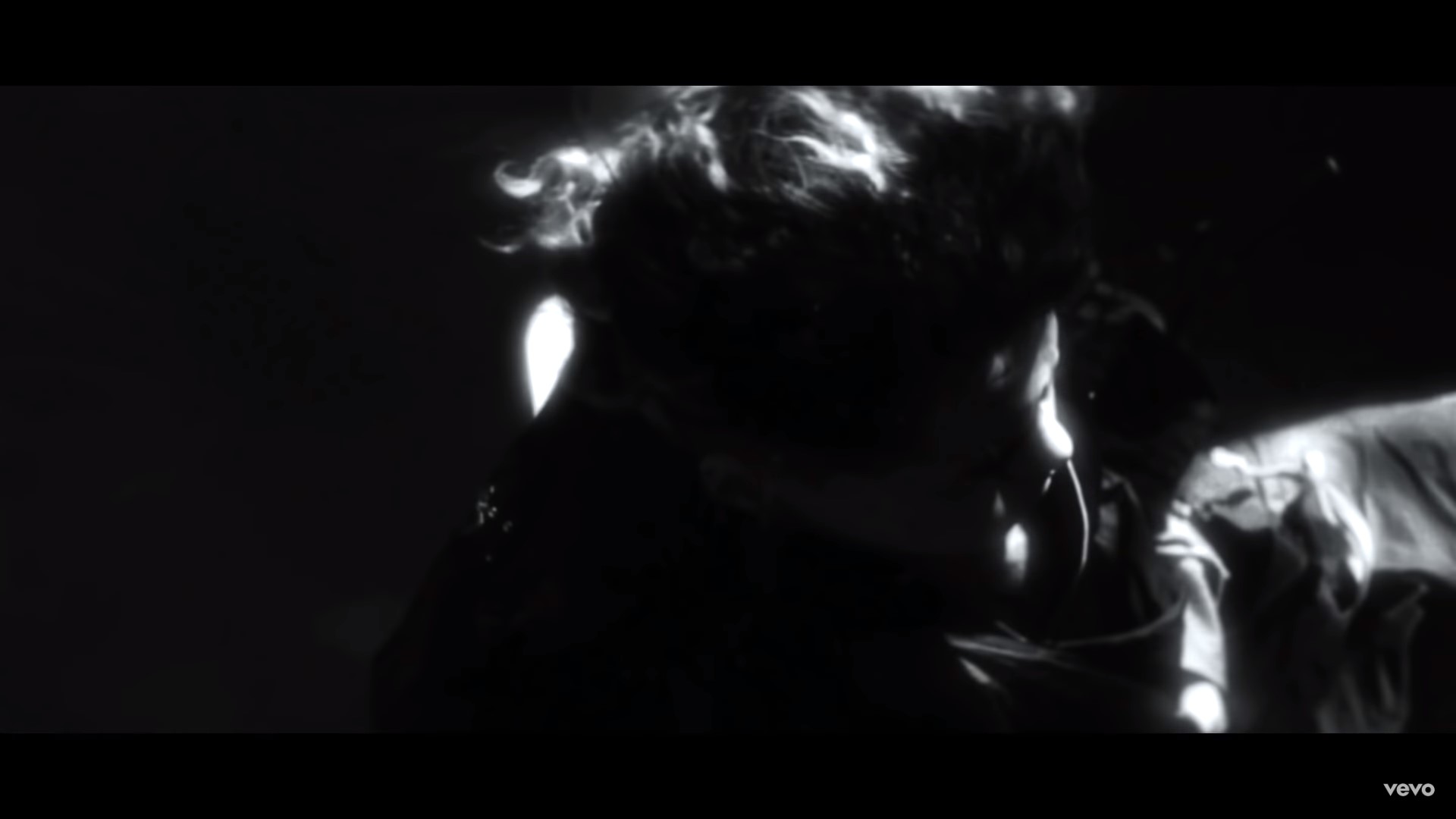 dayfly - DEAN ft Sulli & Rad Museum • K.viar